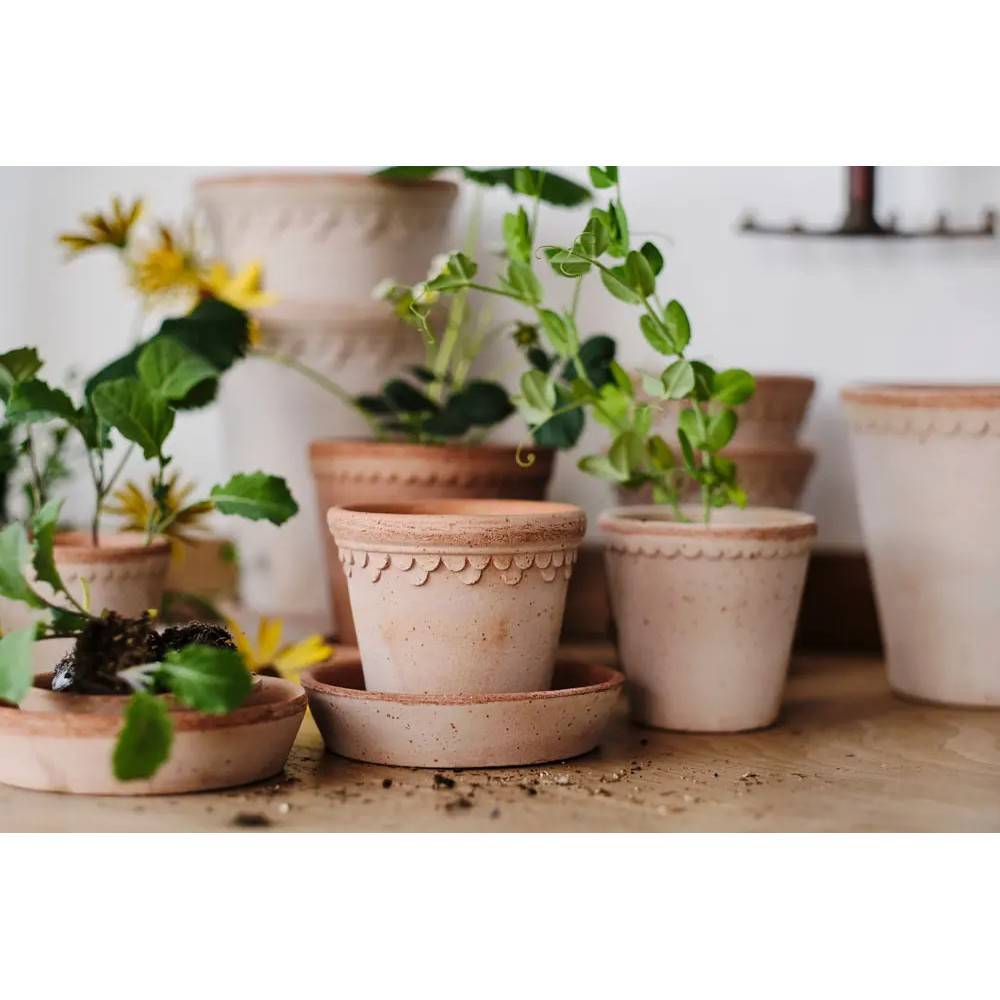 Pot en terre cuite Helena de Bergs Potter | Scandimag Déco