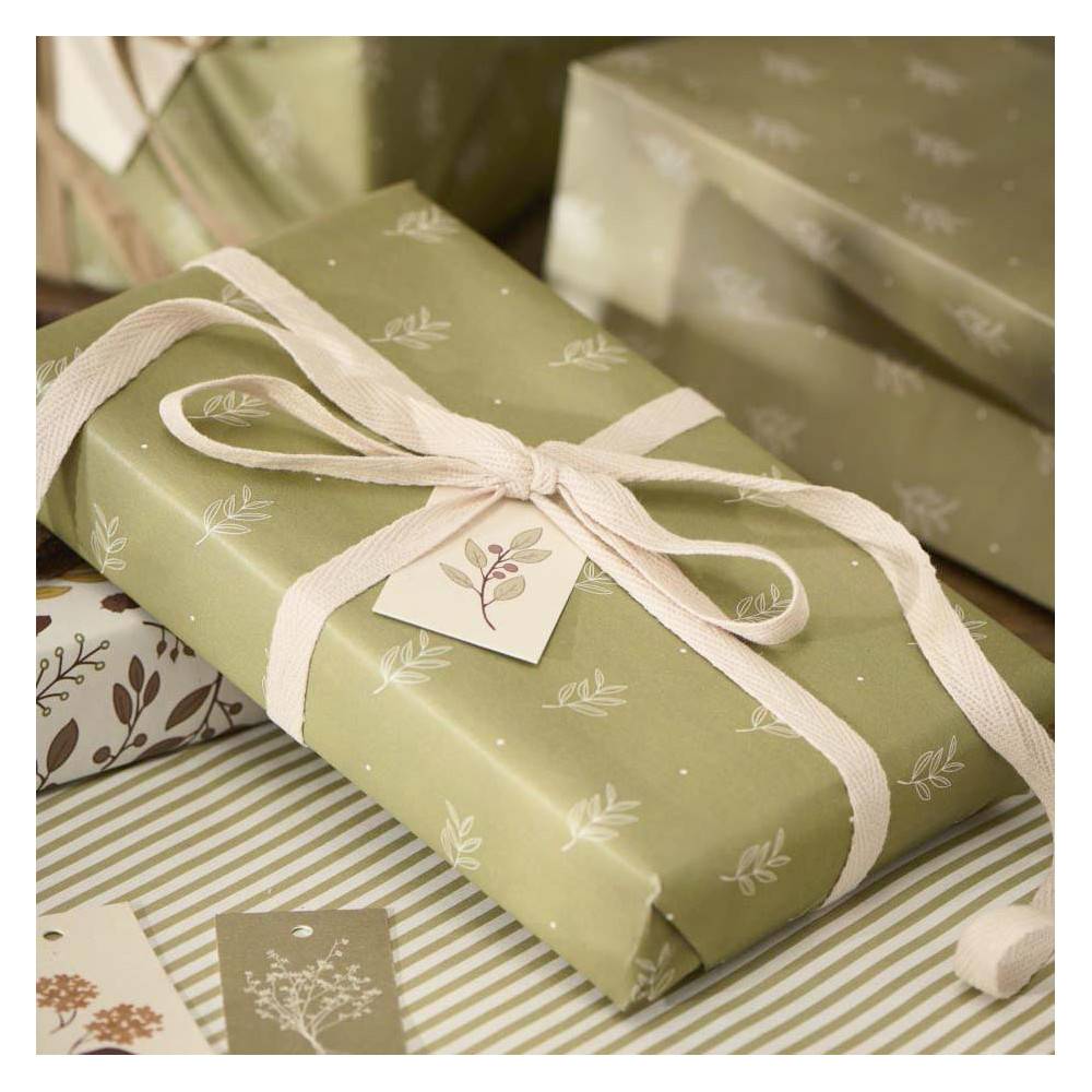 Papier cadeau vert petites feuilles de IB Laursen | Scandimag Déco