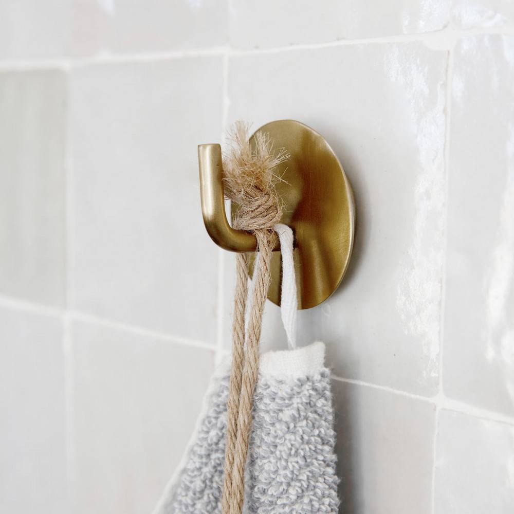 Crochet mural en laiton doré de House Doctor | Scandimag Déco